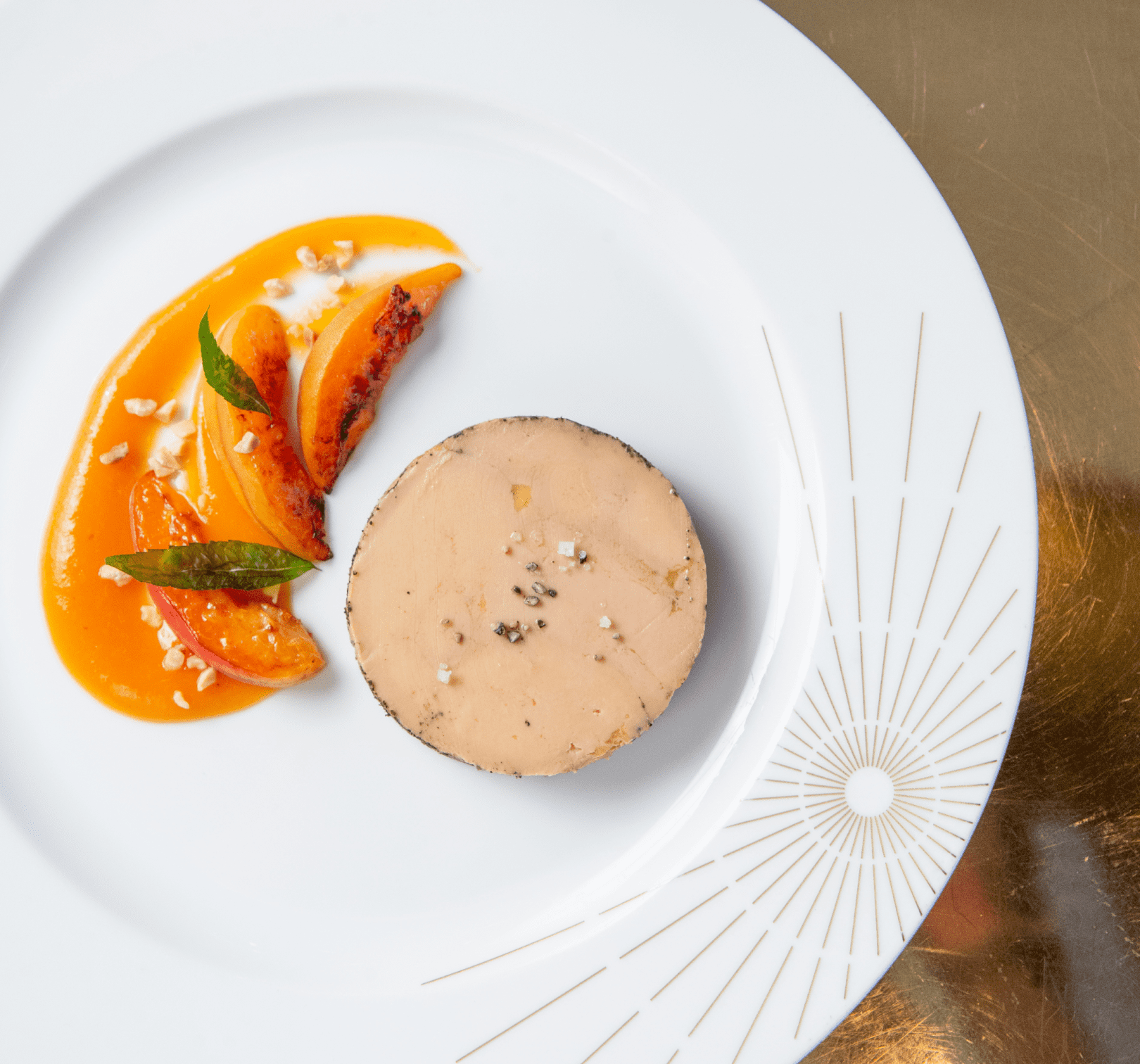 Restaurant & café | By day, ore, an elegant contemporary café